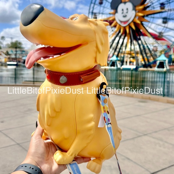 Disney | Other | Disney Parks Disneyland Pixar Fest Magic Key Holder ...